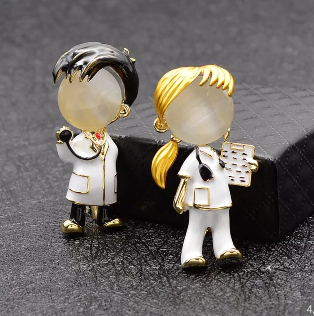 Pak 3D Badges - Lapel Pins | Telebrands